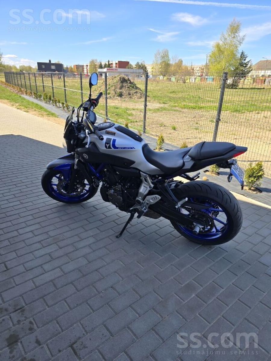 Yamaha MT 07 2016 in Riga, with an engine capacity of 0.69 L and mileage of 0 thousand km for 4200 €, photo 6 on AUTOMOTO.COM.LV