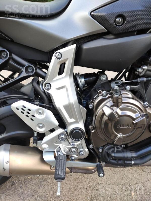 Yamaha MT 07 2016 in Riga, with an engine capacity of 0.70 L and mileage of 0 thousand km for 3955 €, photo 4 on AUTOMOTO.COM.LV