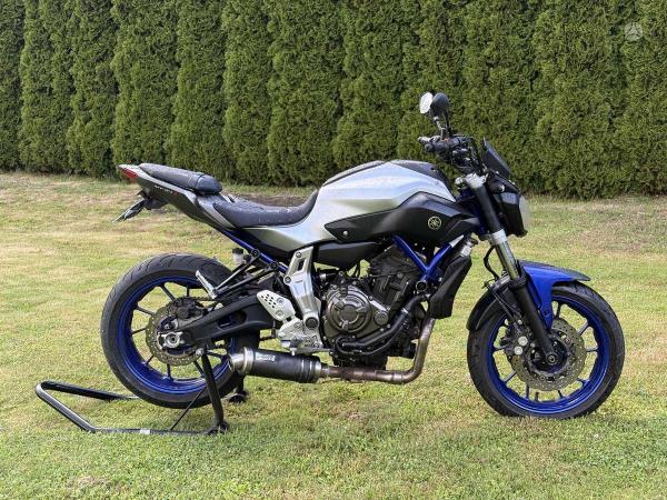 Yamaha MT 07 2017 in Siauliai, with an engine capacity of 0.70 L and mileage of 10 thousand km for 4250 €, photo 1 on AUTOMOTO.COM.LV