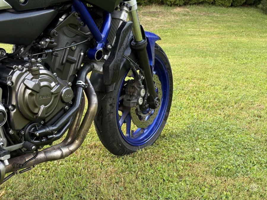 Yamaha MT 07 2017 in Siauliai, with an engine capacity of 0.70 L and mileage of 10 thousand km for 4250 €, photo 7 on AUTOMOTO.COM.LV