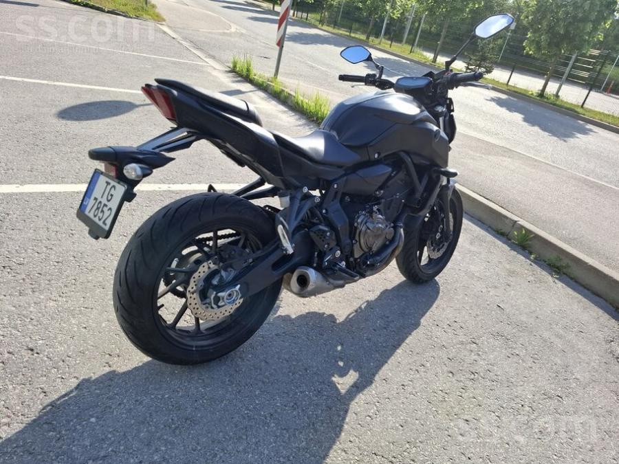 Yamaha MT 07 2018 in Tukums, with an engine capacity of 0.70 L and mileage of 0 thousand km for 4099 €, photo 4 on AUTOMOTO.COM.LV