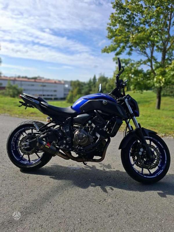 Yamaha MT 07 2018 in Raseiniai on AUTOMOTO.COM.LV Yamaha MT 07 2018 in Raseiniai, with an engine capacity of 0.70 L and mileage of 22 thousand km for 4990 €, photo 3 on AUTOMOTO.COM.LV