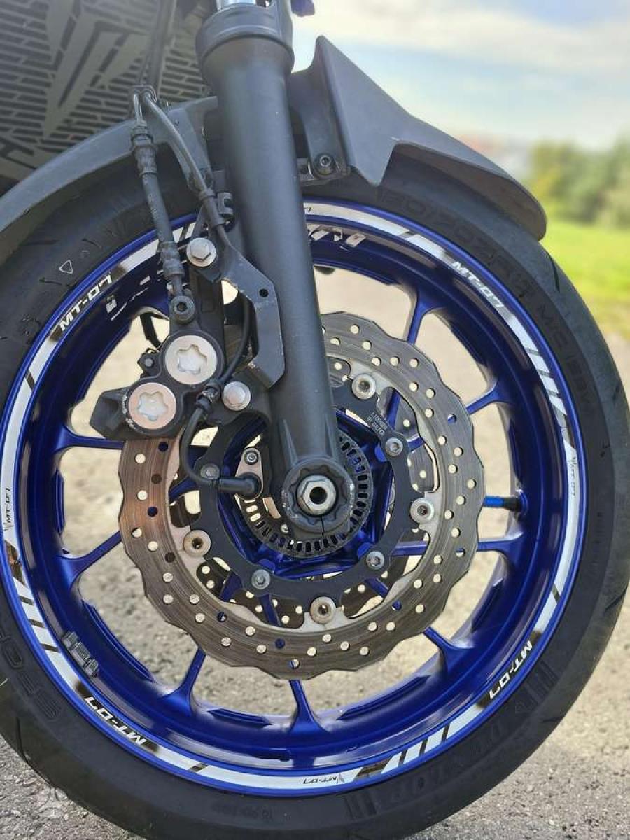 Yamaha MT 07 2018 in Raseiniai, with an engine capacity of 0.70 L and mileage of 22 thousand km for 4990 €, photo 11 on AUTOMOTO.COM.LV