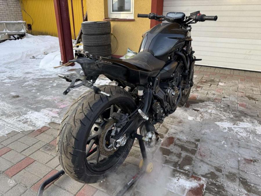Yamaha MT 07 2019 Tauragė, ar dzinēja tilpumu 0.70 L un nobraukumu 33 tūkst. km par 2350 €, foto 5 vietnē AUTOMOTO.COM.LV