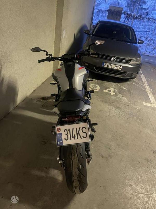 Yamaha MT 07 2020 in Vilnius, with an engine capacity of 0.70 L and mileage of 30 thousand km for 4700 €, photo 9 on AUTOMOTO.COM.LV