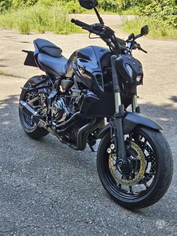 Yamaha MT 07 2022 Palanga, ar dzinēja tilpumu 0.69 L un nobraukumu 21 tūkst. km par 5850 €, foto 1 vietnē AUTOMOTO.COM.LV