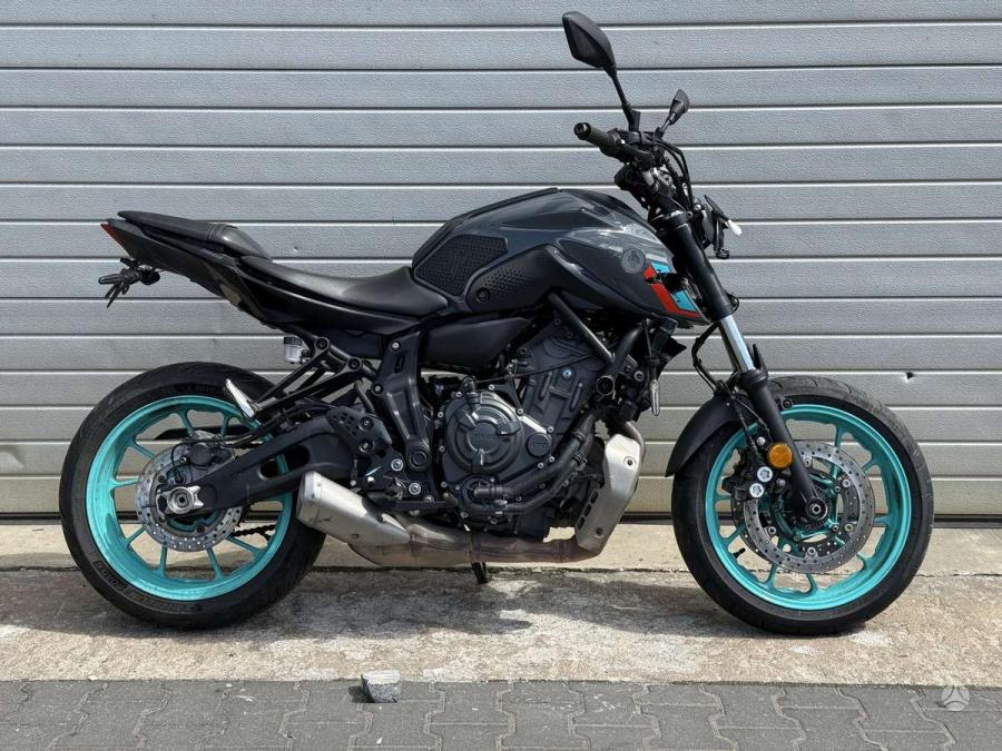 Yamaha MT 07 2022 in Vilkaviskis, with an engine capacity of 0.70 L and mileage of 33 thousand km for 4000 €, photo 3 on AUTOMOTO.COM.LV