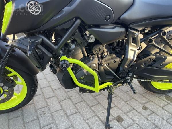 Yamaha MT 07 2023 in Riga, with an engine capacity of 0.69 L and mileage of 0 thousand km for 7200 €, photo 4 on AUTOMOTO.COM.LV