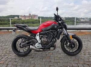 Red Yamaha MT 07 2014 in Kaunas, with an engine capacity of 0.00 L and mileage of 39 thousand km for 4150 €, photo 4 on AUTOMOTO.COM.LV