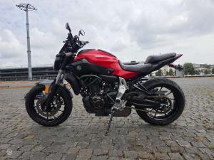 Red Yamaha MT 07 2014 in Kaunas, with an engine capacity of 0.00 L and mileage of 39 thousand km for 4150 €, photo 8 on AUTOMOTO.COM.LV