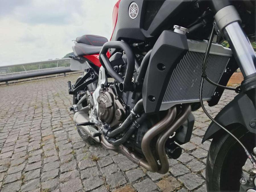 Red Yamaha MT 07 2014 in Kaunas, with an engine capacity of 0.00 L and mileage of 39 thousand km for 4150 €, photo 16 on AUTOMOTO.COM.LV