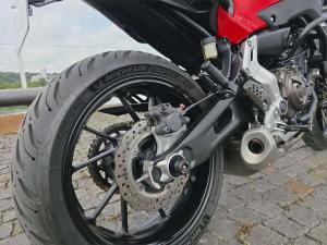 Red Yamaha MT 07 2014 in Kaunas, with an engine capacity of 0.00 L and mileage of 39 thousand km for 4150 €, photo 18 on AUTOMOTO.COM.LV