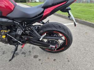 Sarkans Yamaha MT 07 2018 Kazlų Rūda, ar dzinēja tilpumu 0.69 L un nobraukumu 18 tūkst. km par 5000 €, foto 8 vietnē AUTOMOTO.COM.LV