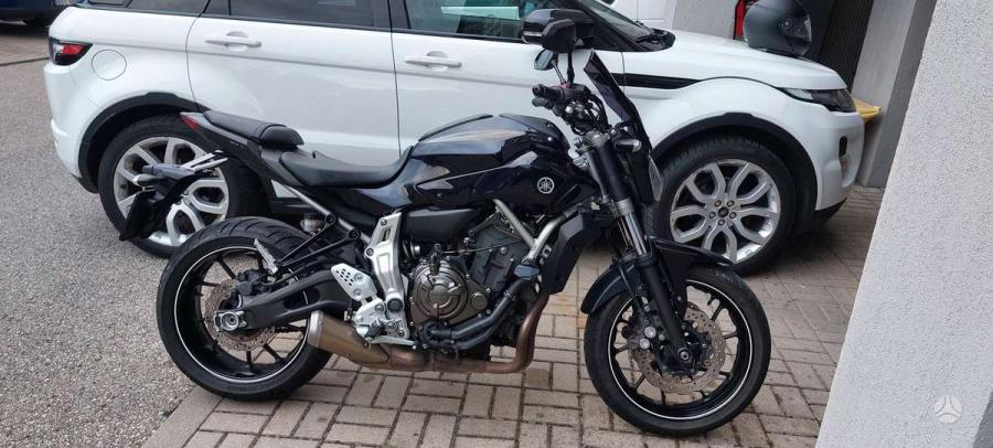 Violet Yamaha MT 07 2014 in Vilnius, with an engine capacity of 0.69 L and mileage of 17 thousand km for 4600 €, photo 1 on AUTOMOTO.COM.LV
