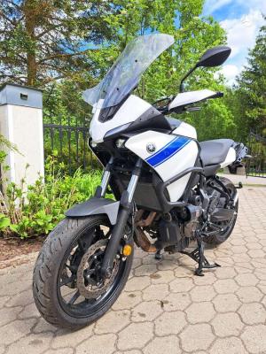 White Yamaha MT 07 2021 in Pasvalys, with an engine capacity of 0.70 L and mileage of 2 thousand km for 5950 €, photo 4 on AUTOMOTO.COM.LV