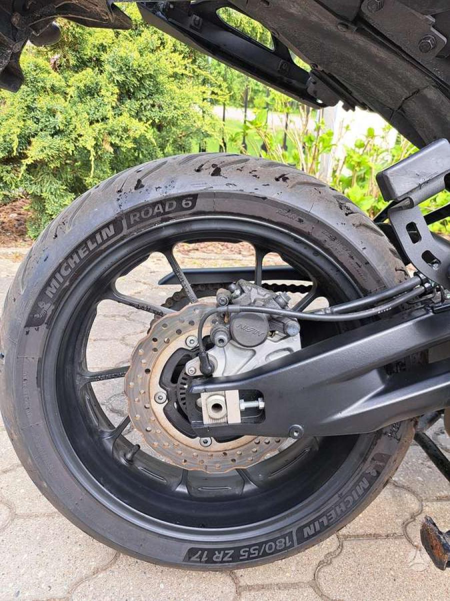 White Yamaha MT 07 2021 in Pasvalys, with an engine capacity of 0.70 L and mileage of 2 thousand km for 5950 €, photo 15 on AUTOMOTO.COM.LV