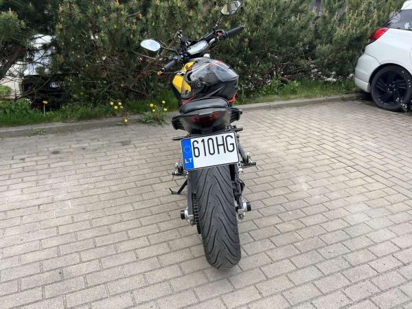 Yellow Yamaha MT 07 2015 in Vilnius, with an engine capacity of 0.69 L and mileage of 14 thousand km for 4400 €, photo 3 on AUTOMOTO.COM.LV