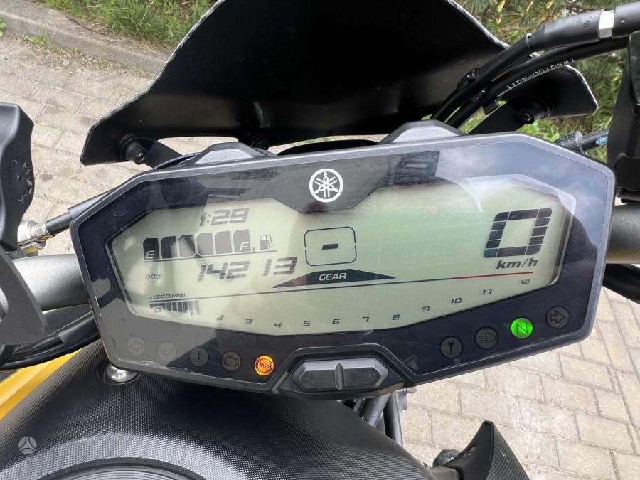Dzeltens Yamaha MT 07 2015 Viļņa, ar dzinēja tilpumu 0.69 L un nobraukumu 14 tūkst. km par 4400 €, foto 8 vietnē AUTOMOTO.COM.LV