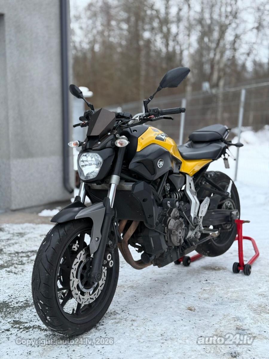 Dzeltens Yamaha MT 07 2016 Pērnava, ar dzinēja tilpumu 0.70 L un nobraukumu 39 tūkst. km par 4890 €, foto 3 vietnē AUTOMOTO.COM.LV