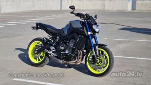 Melns Yamaha MT 09 2016 Tallina, ar dzinēja tilpumu 0.85 L un nobraukumu 34 tūkst. km par 5700 €, foto 5 vietnē AUTOMOTO.COM.LV