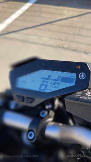 Melns Yamaha MT 09 2016 Tallina, ar dzinēja tilpumu 0.85 L un nobraukumu 34 tūkst. km par 5700 €, foto 10 vietnē AUTOMOTO.COM.LV