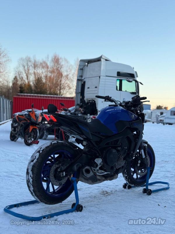 Melns Yamaha MT 09 2017 Pērnava, ar dzinēja tilpumu 0.90 L un nobraukumu 36 tūkst. km par 7190 €, foto 6 vietnē AUTOMOTO.COM.LV