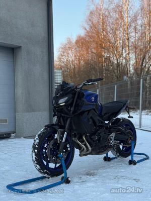 Melns Yamaha MT 09 2017 Pērnava, ar dzinēja tilpumu 0.90 L un nobraukumu 36 tūkst. km par 7190 €, foto 2 vietnē AUTOMOTO.COM.LV