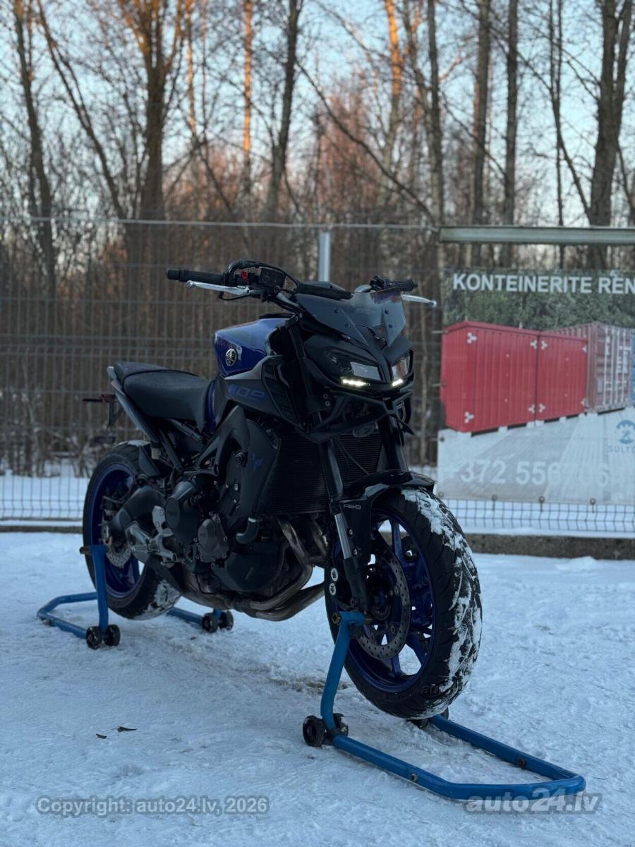 Melns Yamaha MT 09 2017 Pērnava, ar dzinēja tilpumu 0.90 L un nobraukumu 36 tūkst. km par 7190 €, foto 3 vietnē AUTOMOTO.COM.LV