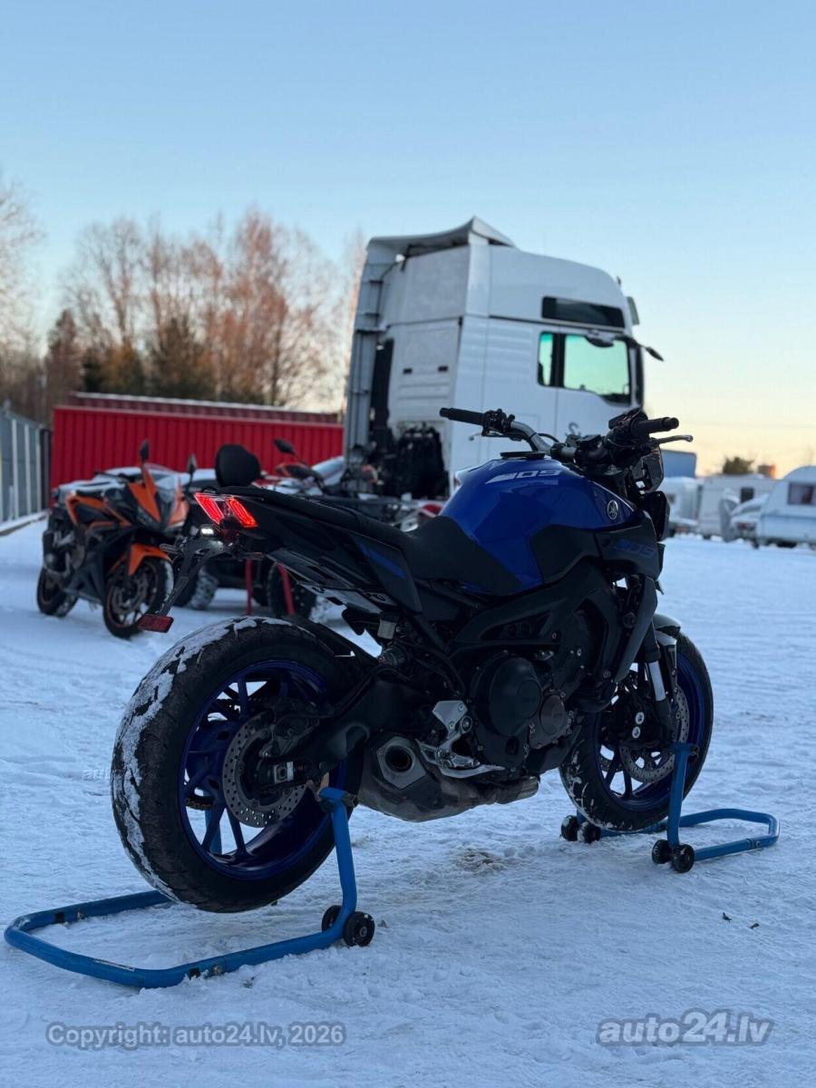 Melns Yamaha MT 09 2017 Pērnava, ar dzinēja tilpumu 0.90 L un nobraukumu 36 tūkst. km par 7190 €, foto 5 vietnē AUTOMOTO.COM.LV