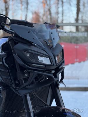 Melns Yamaha MT 09 2017 Pērnava, ar dzinēja tilpumu 0.90 L un nobraukumu 36 tūkst. km par 7190 €, foto 14 vietnē AUTOMOTO.COM.LV