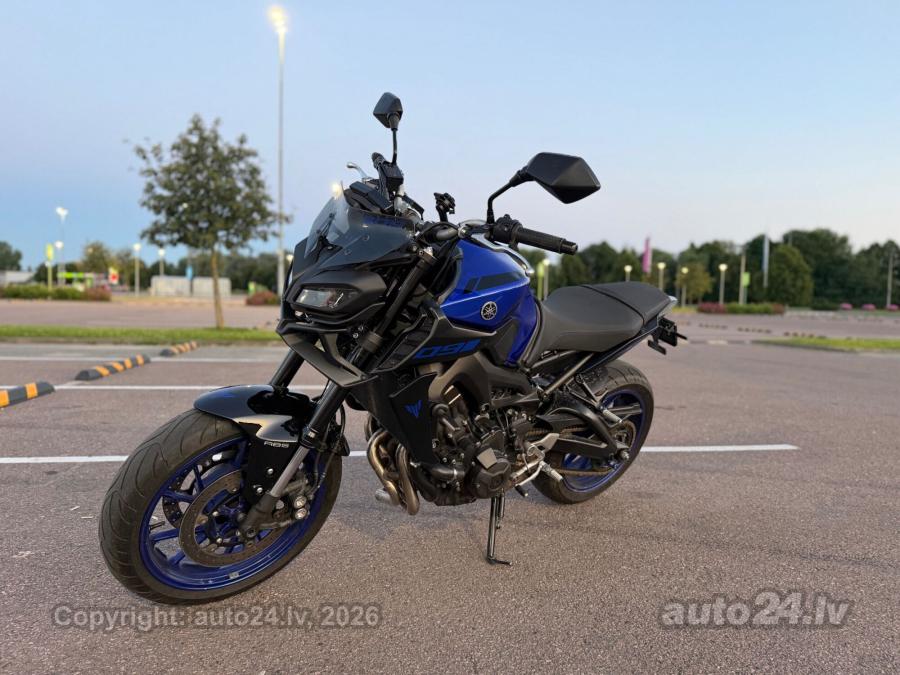 Melns Yamaha MT 09 2017 Tallina, ar dzinēja tilpumu 0.85 L un nobraukumu 38 tūkst. km par 6800 €, foto 3 vietnē AUTOMOTO.COM.LV