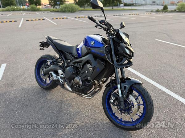 Melns Yamaha MT 09 2017 Tallina, ar dzinēja tilpumu 0.85 L un nobraukumu 38 tūkst. km par 6800 €, foto 3 vietnē AUTOMOTO.COM.LV