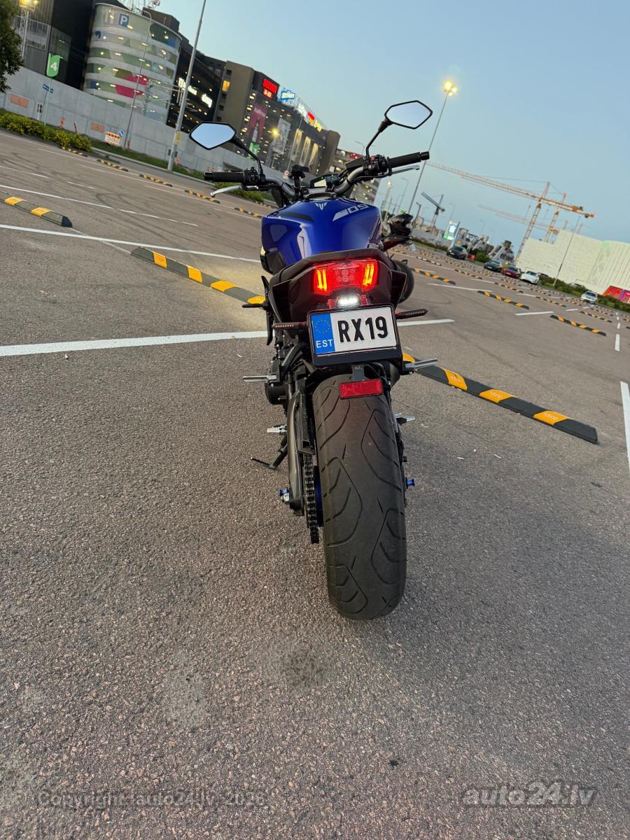 Melns Yamaha MT 09 2017 Tallina, ar dzinēja tilpumu 0.85 L un nobraukumu 38 tūkst. km par 6800 €, foto 5 vietnē AUTOMOTO.COM.LV