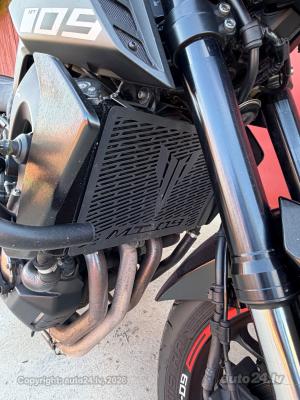 Black Yamaha MT 09 2020 in Tallinn, with an engine capacity of 0.85 L and mileage of 21 thousand km for 7000 €, photo 4 on AUTOMOTO.COM.LV