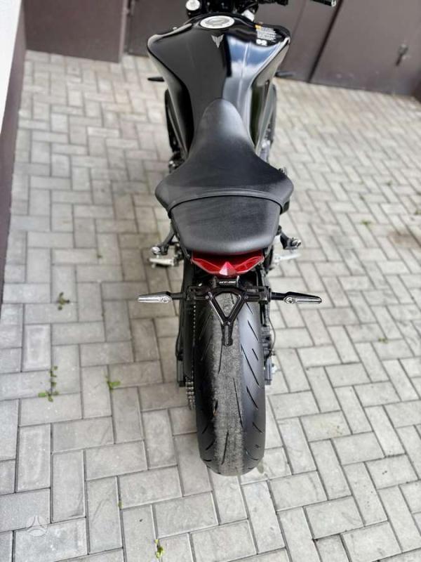Black Yamaha MT 09 2021 in Kaunas, with an engine capacity of 0.90 L and mileage of 6 thousand km for 6600 €, photo 7 on AUTOMOTO.COM.LV