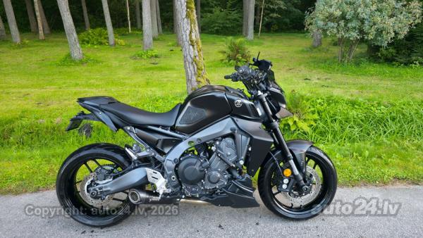 Black Yamaha MT 09 2023 in Parnu, with an engine capacity of 0.89 L and mileage of 3 thousand km for 10500 €, photo 8 on AUTOMOTO.COM.LV