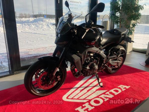Black Yamaha MT 09 2024 in Tallinn, with an engine capacity of 0.89 L and mileage of 19 thousand km for 8490 €, photo 2 on AUTOMOTO.COM.LV