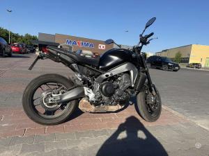 Black Yamaha MT 09 2024 in Vilnius, with an engine capacity of 0.89 L and mileage of 15 thousand km for 7900 €, photo 6 on AUTOMOTO.COM.LV