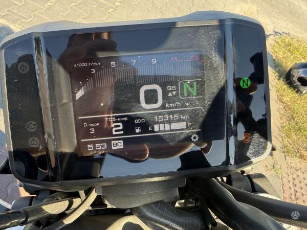 Melns Yamaha MT 09 2024 Viļņa, ar dzinēja tilpumu 0.89 L un nobraukumu 15 tūkst. km par 7900 €, foto 7 vietnē AUTOMOTO.COM.LV