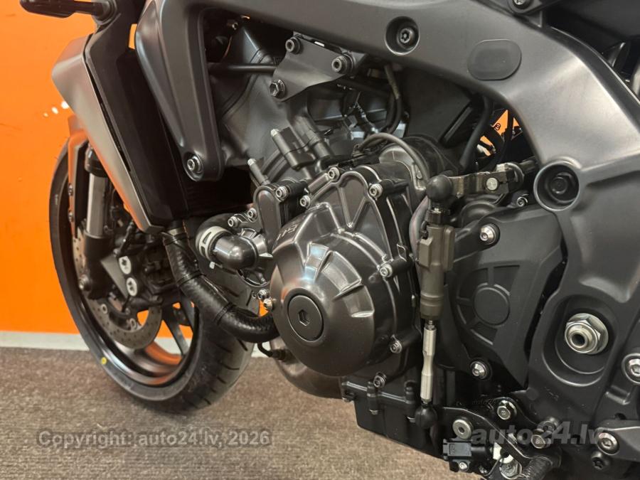 Melns Yamaha MT 09 2024 Tartu, ar dzinēja tilpumu 0.89 L un nobraukumu 20 tūkst. km par 8990 €, foto 13 vietnē AUTOMOTO.COM.LV