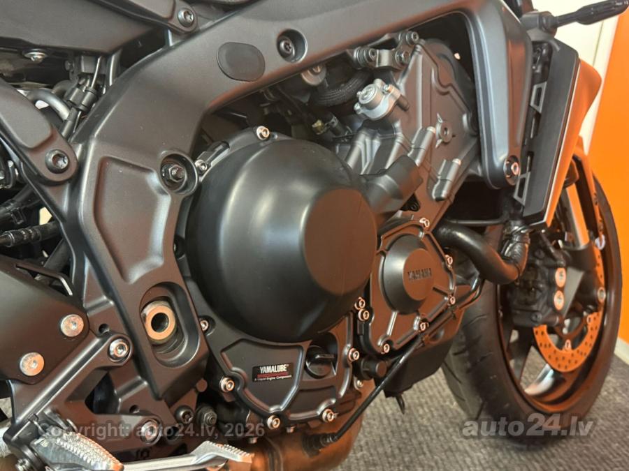 Melns Yamaha MT 09 2024 Tartu, ar dzinēja tilpumu 0.89 L un nobraukumu 20 tūkst. km par 8990 €, foto 14 vietnē AUTOMOTO.COM.LV