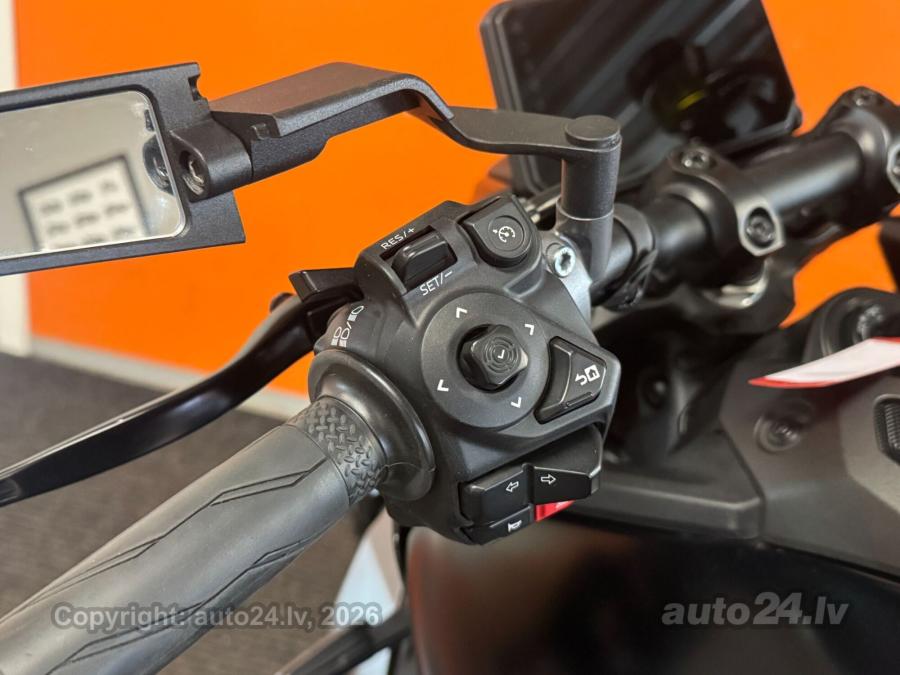 Melns Yamaha MT 09 2024 Tartu, ar dzinēja tilpumu 0.89 L un nobraukumu 20 tūkst. km par 8990 €, foto 22 vietnē AUTOMOTO.COM.LV