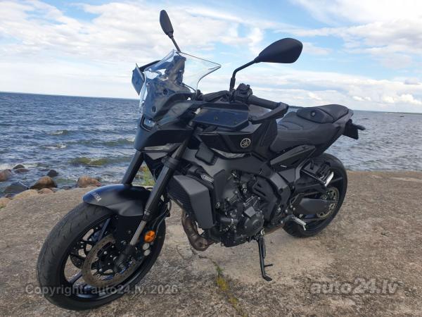 Melns Yamaha MT 09 2025 Tallina, ar dzinēja tilpumu 0.89 L un nobraukumu 7 tūkst. km par 10000 €, foto 3 vietnē AUTOMOTO.COM.LV