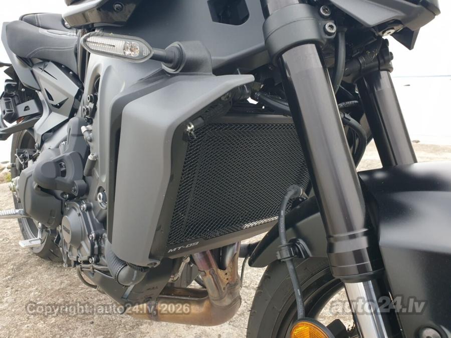 Melns Yamaha MT 09 2025 Tallina, ar dzinēja tilpumu 0.89 L un nobraukumu 7 tūkst. km par 10000 €, foto 13 vietnē AUTOMOTO.COM.LV