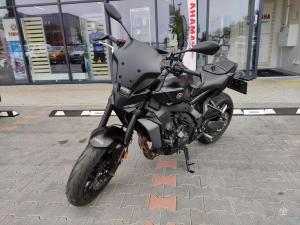 Black Yamaha MT 09 2026 in Klaipeda, with an engine capacity of 0.69 L and mileage of 1 thousand km for 10800 €, photo 3 on AUTOMOTO.COM.LV