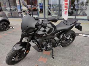 Black Yamaha MT 09 2026 in Klaipeda, with an engine capacity of 0.69 L and mileage of 1 thousand km for 10800 €, photo 4 on AUTOMOTO.COM.LV