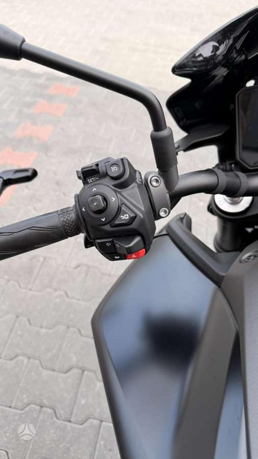 Black Yamaha MT 09 2026 in Klaipeda, with an engine capacity of 0.69 L and mileage of 1 thousand km for 10800 €, photo 14 on AUTOMOTO.COM.LV