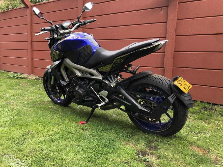 Zils Yamaha MT 09 2015 Alīta, ar dzinēja tilpumu 0.85 L un nobraukumu 24 tūkst. km par 5500 €, foto 5 vietnē AUTOMOTO.COM.LV
