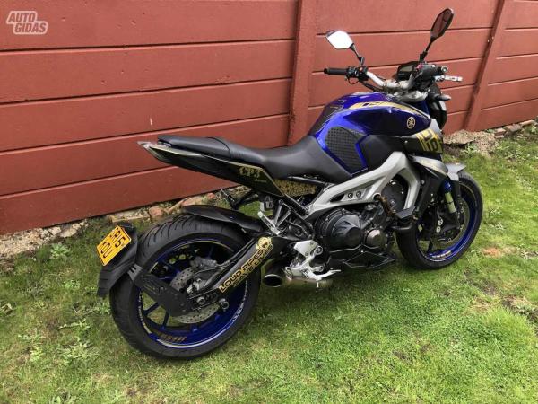 Blue Yamaha MT 09 2015 in Alytus, with an engine capacity of 0.85 L and mileage of 24 thousand km for 5500 €, photo 6 on AUTOMOTO.COM.LV