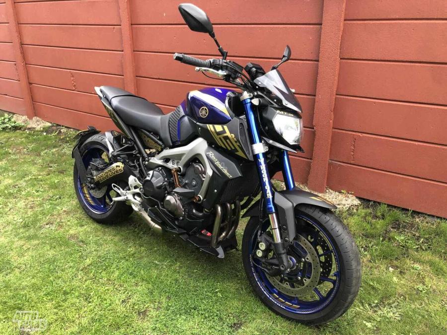 Zils Yamaha MT 09 2015 Alīta, ar dzinēja tilpumu 0.85 L un nobraukumu 24 tūkst. km par 5500 €, foto 8 vietnē AUTOMOTO.COM.LV